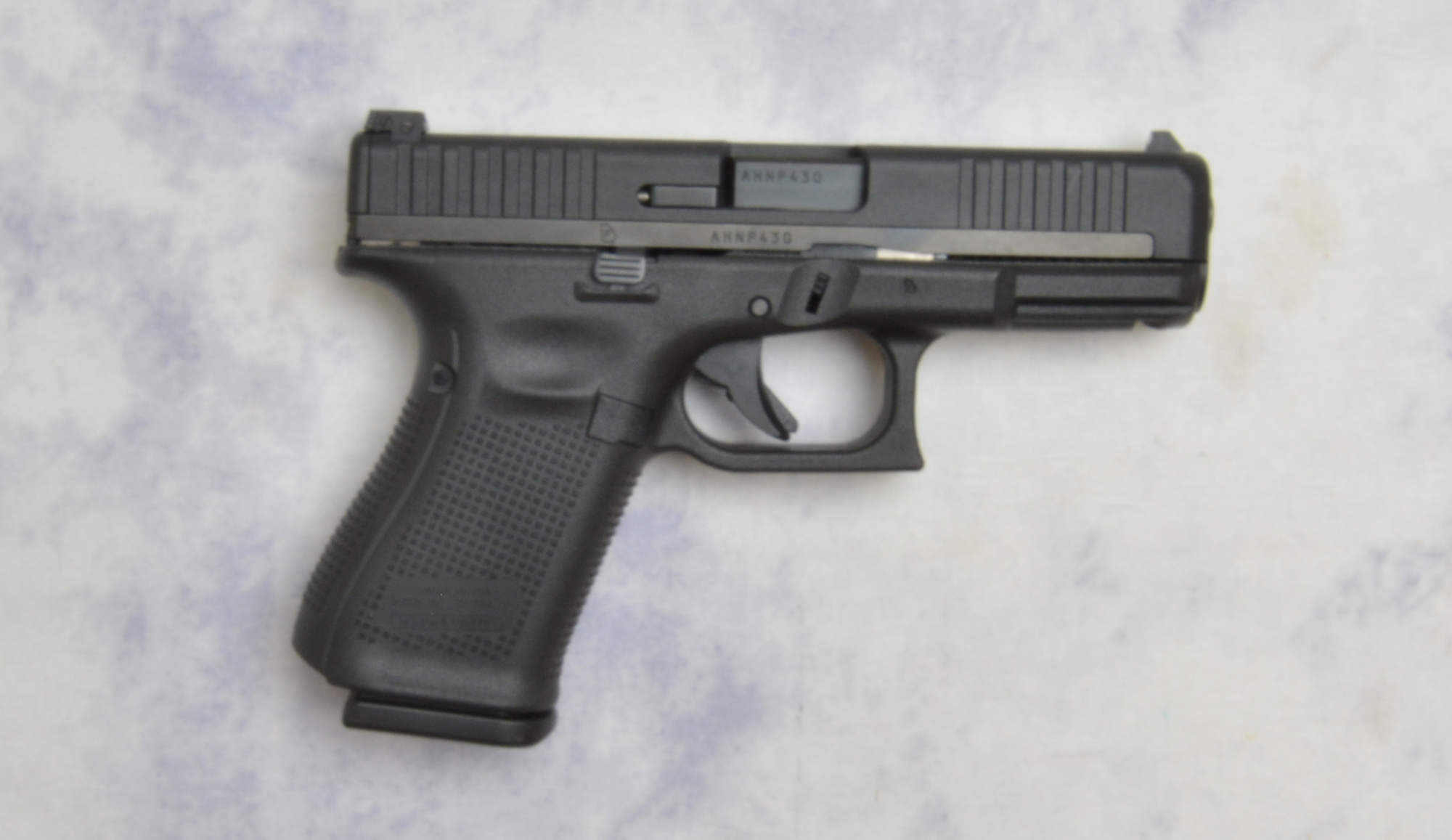 Glock ~ 44 ~ .22 Long Rifle | Bass Pro Shops